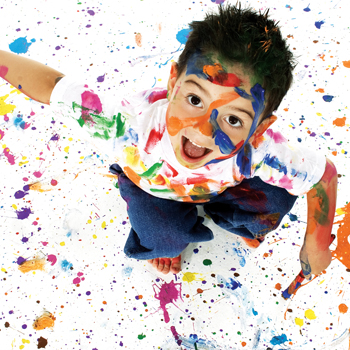 Cara Menghadapi Anak yang Suka Coret-Coret Dinding